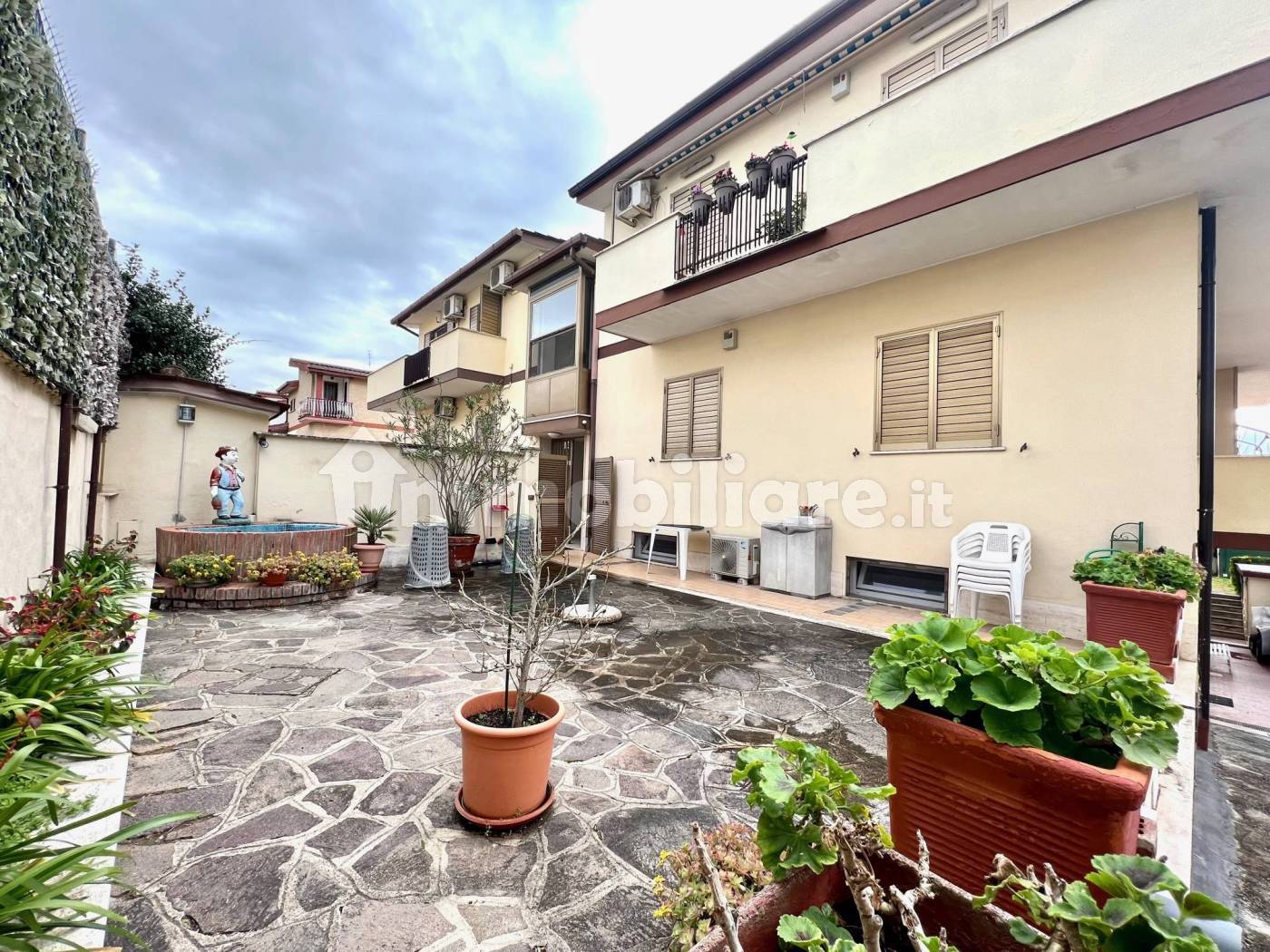 Appartamento via Tullio Ascarelli, Casal Lumbroso, Roma