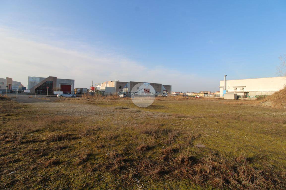 Capannone in Vendita