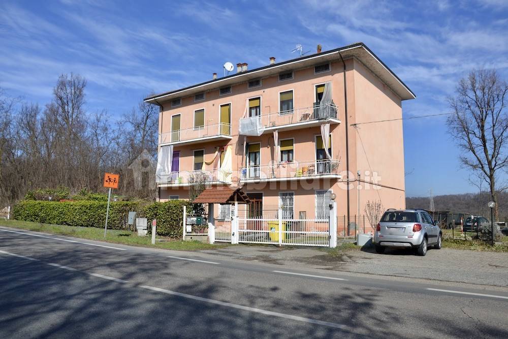Quadrilocale via Carlo Felice Trossi 2, Benna