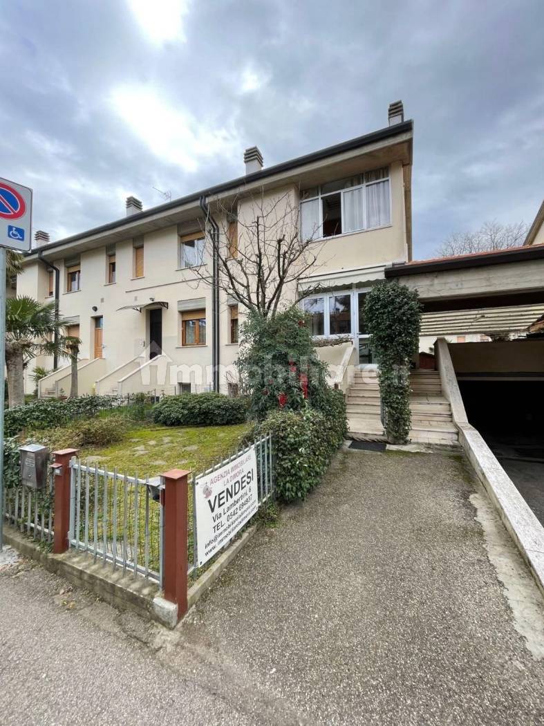 Appartamento via Giovanni Suzzi 20, Sasso Morelli, Sesto Imolese, Imola