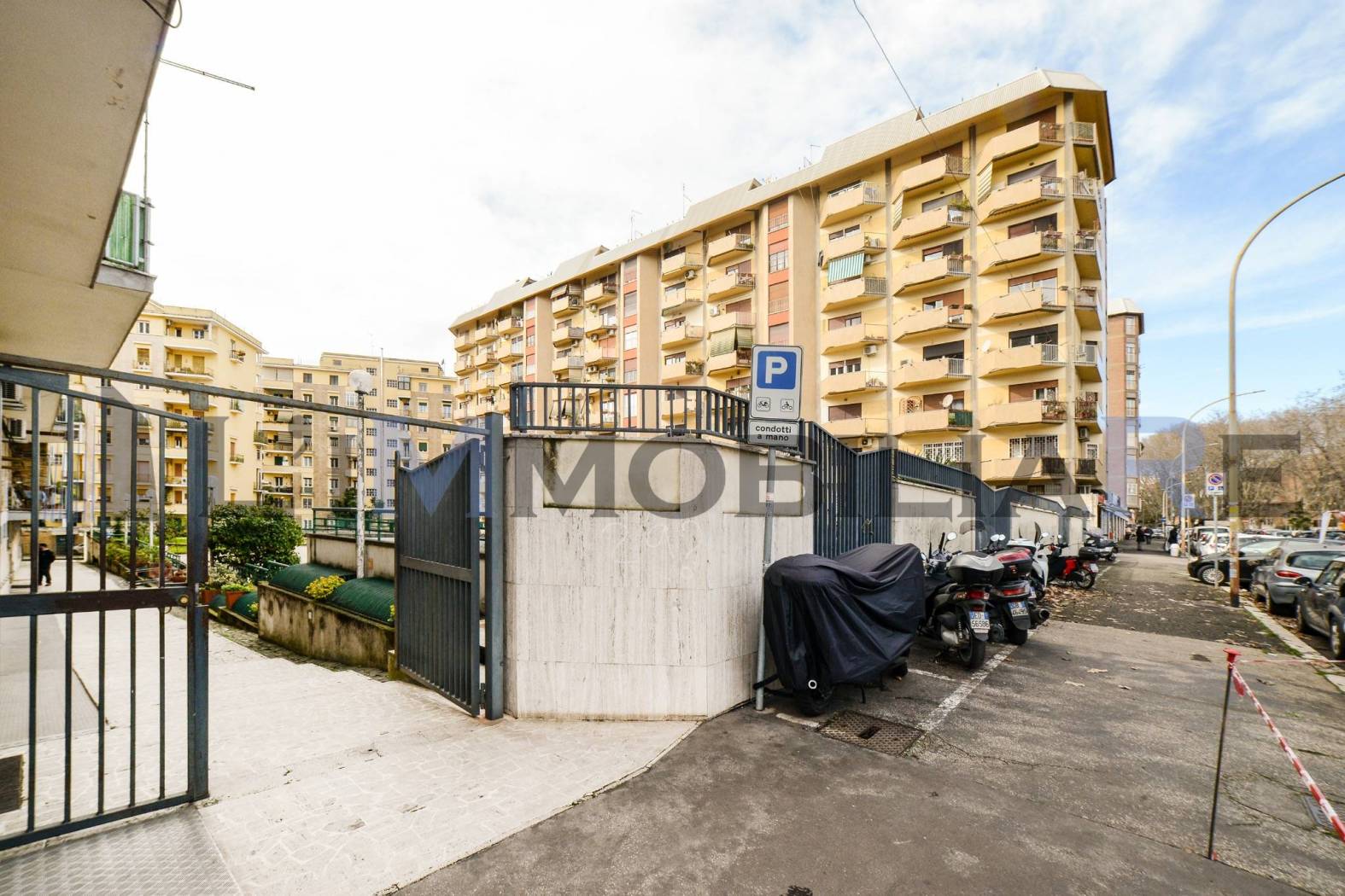 Quadrilocale via Rosa Guarnieri Carducci, Garbatella, Roma