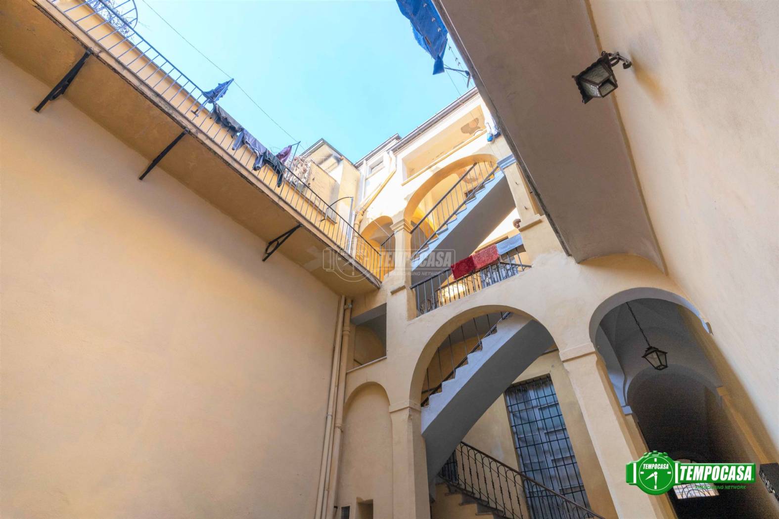 Bilocale via Vescovado 8, Centro Storico, Piacenza