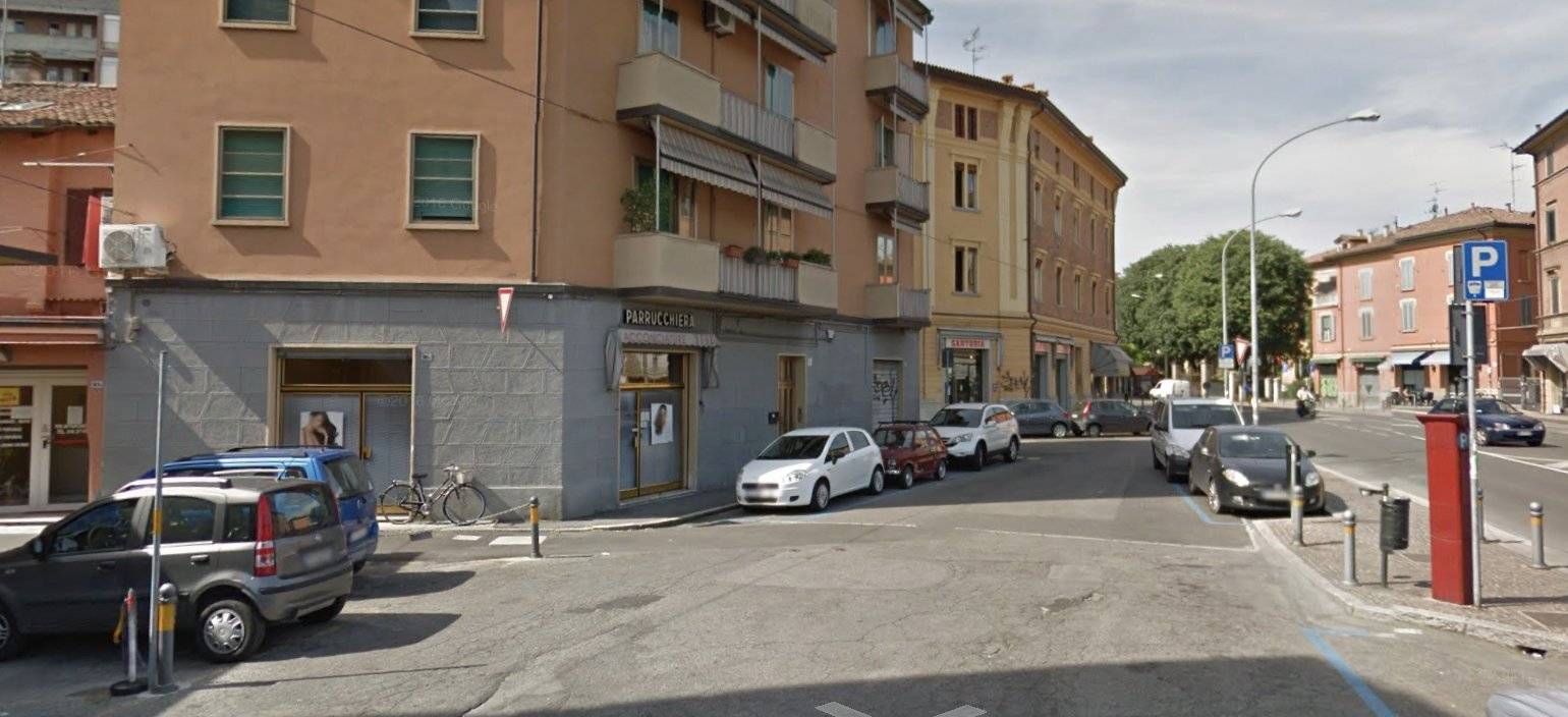 Locale commerciale in Vendita