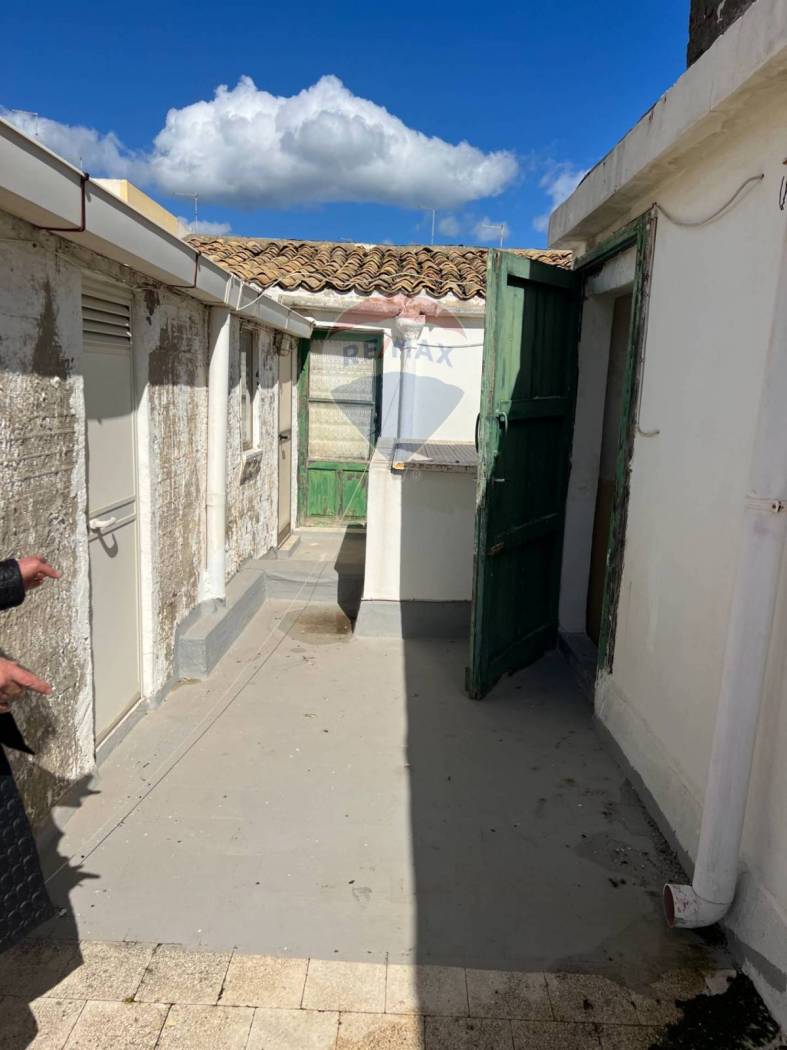 Appartamento via Alabo 90, Centro, Augusta