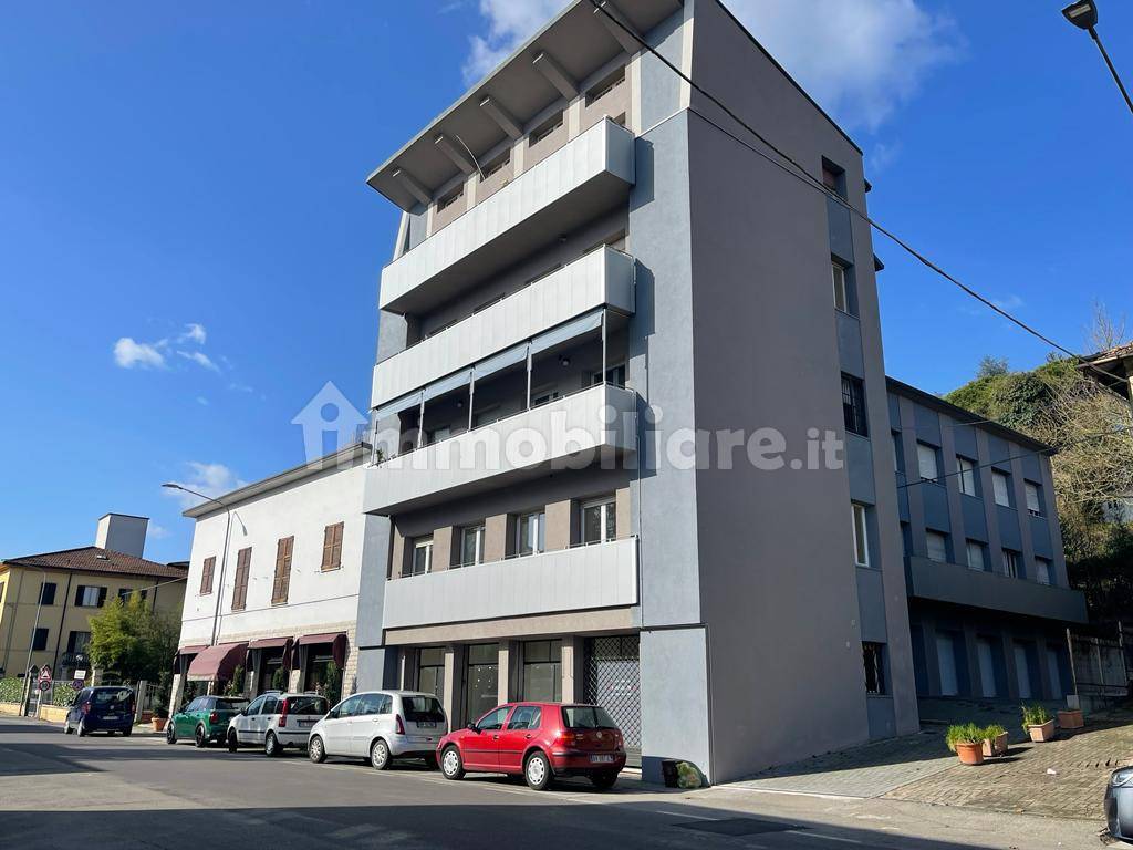 Trilocale largo Fanfulla 76B, Centro, Traversetolo