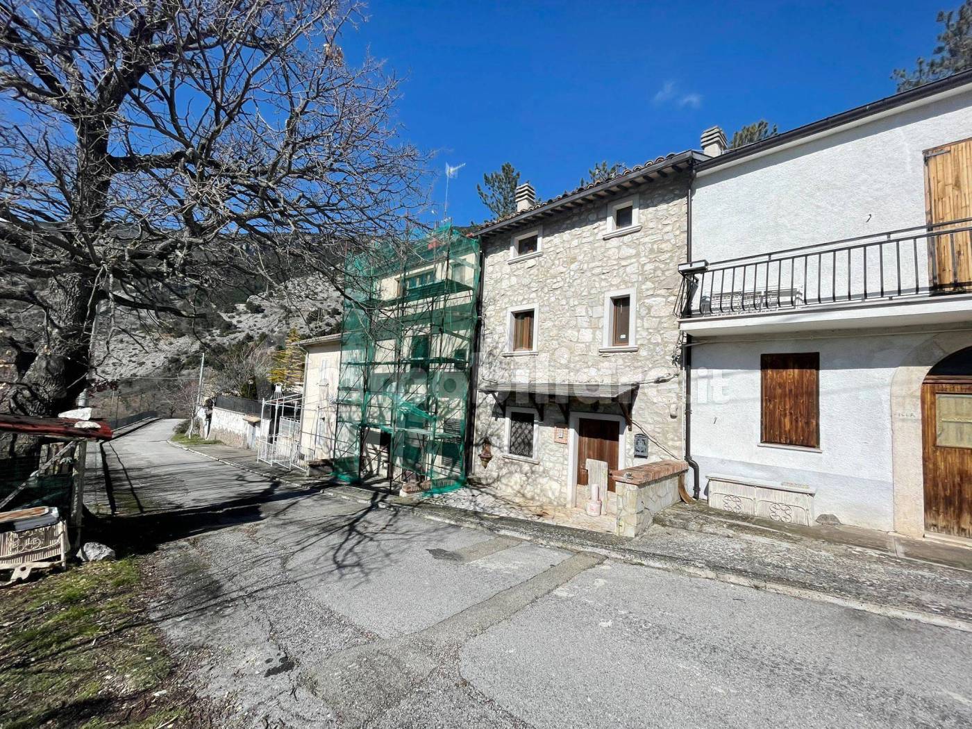 Bilocale via Aventino 6, Lettopalena