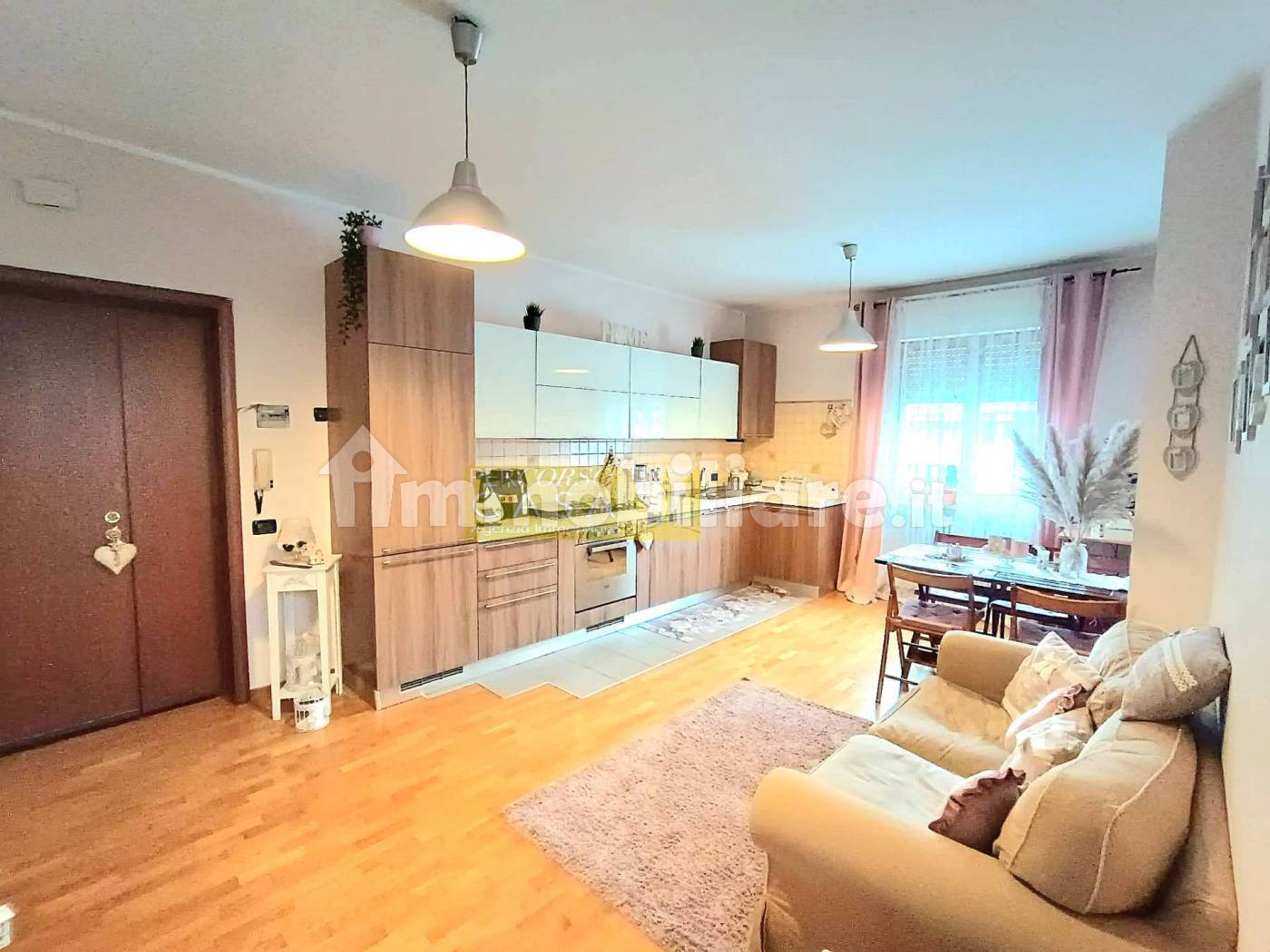 Trilocale viale Bovio, Centro, Teramo