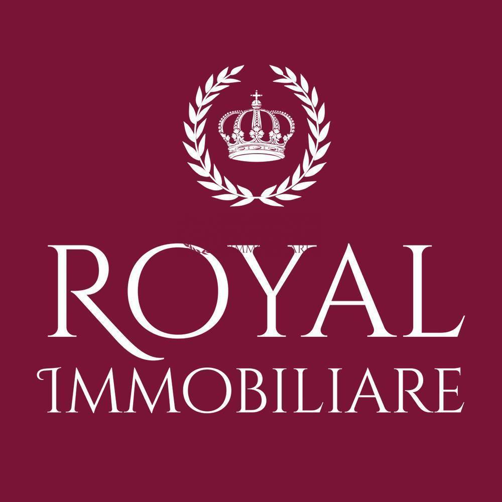 Locale commerciale in Vendita