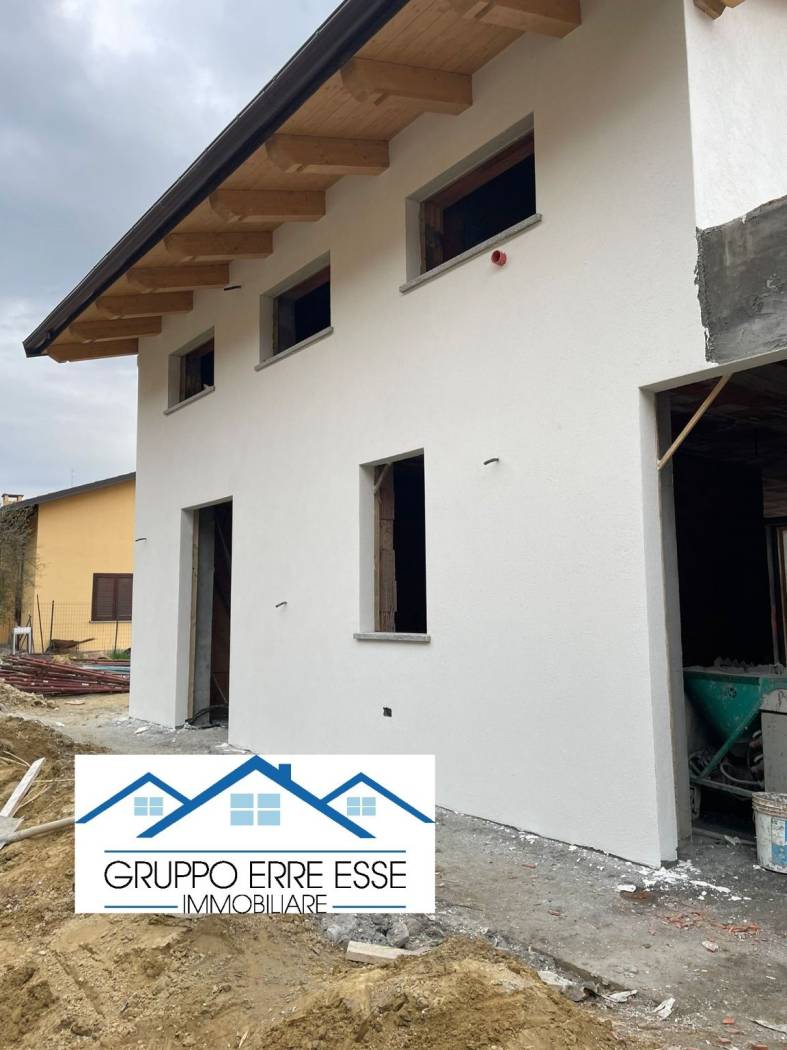 Villa unifamiliare via Don Andrea Botta, Centro, Pocapaglia