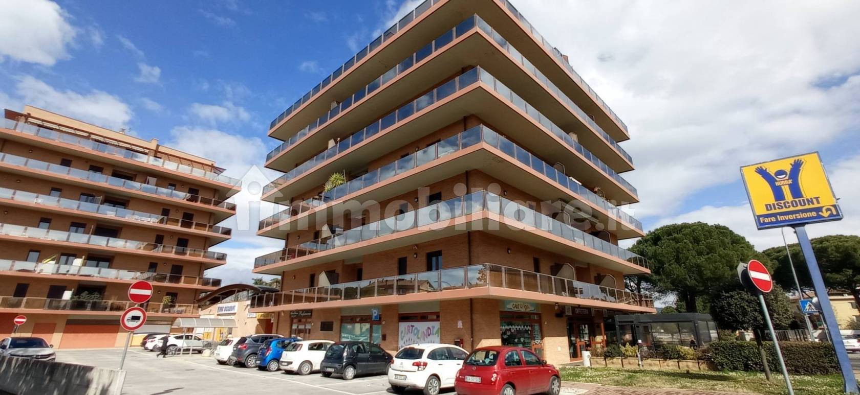 Trilocale via Strozzacapponi 80, Castel del Piano - Pila, Perugia
