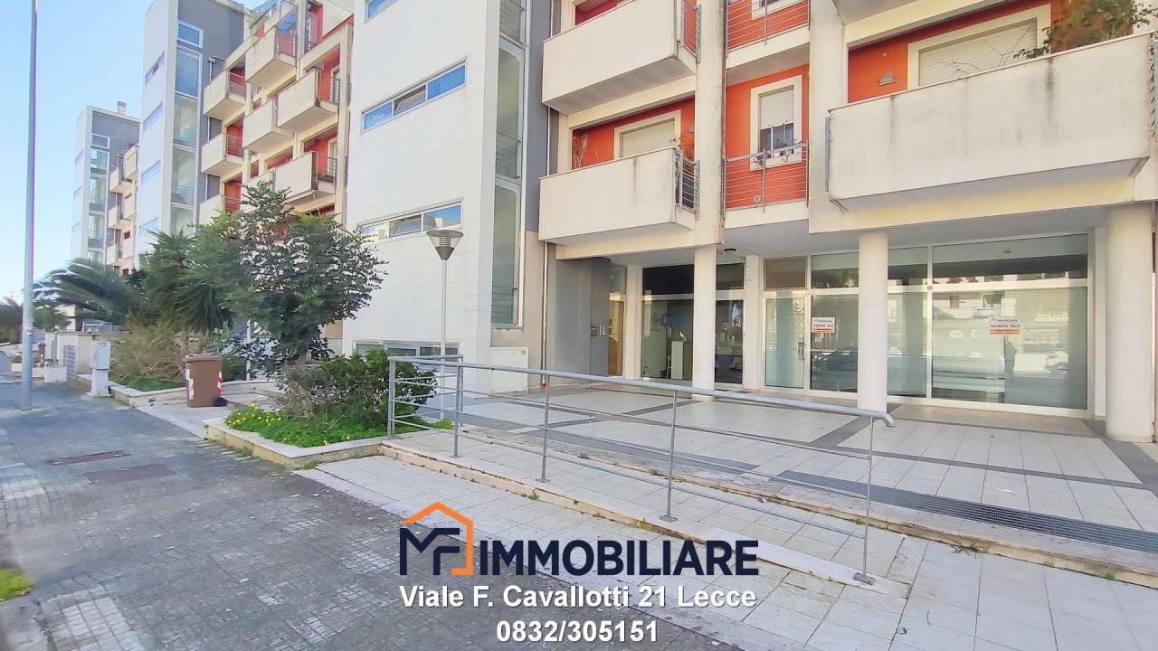 Locale commerciale in Vendita