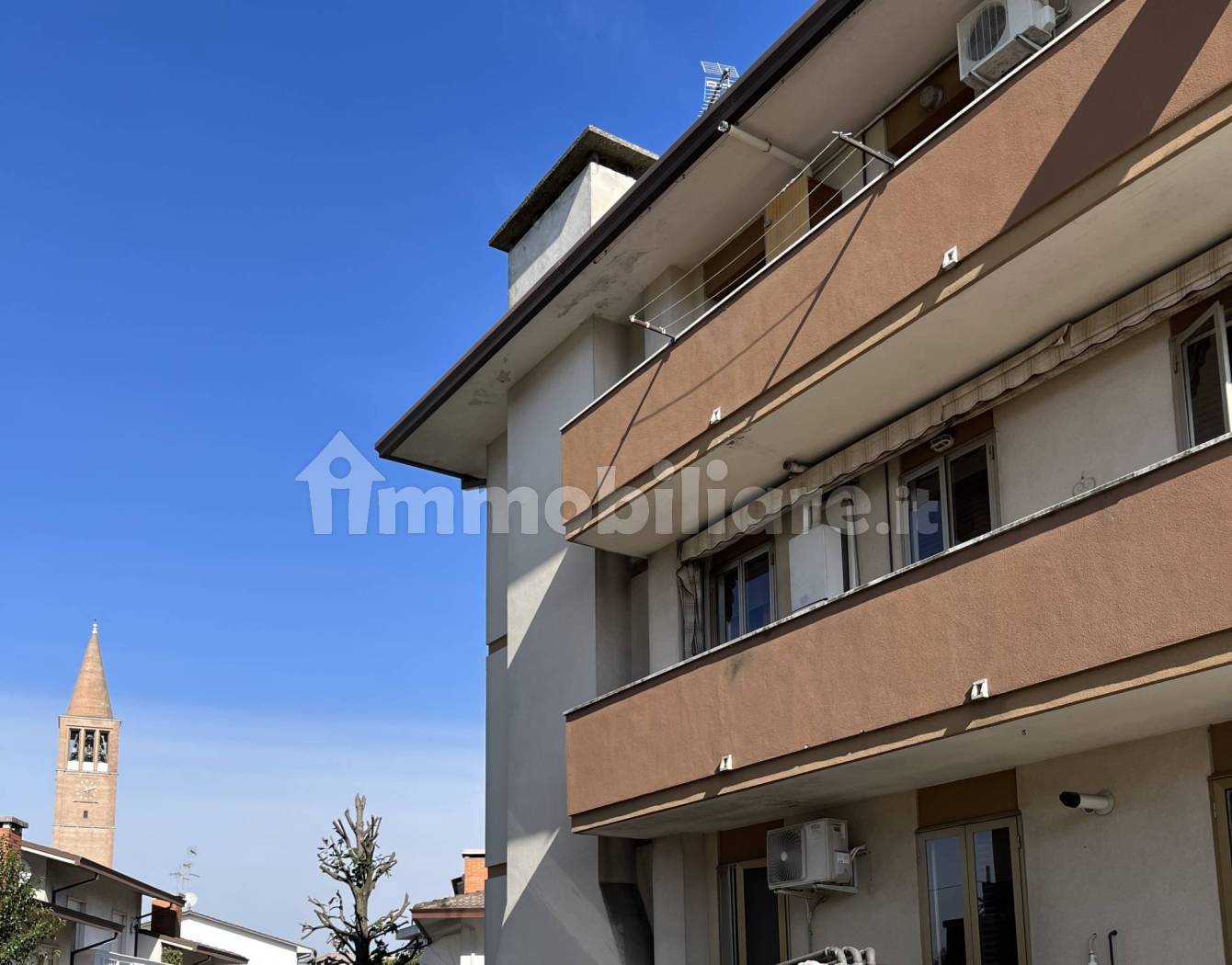 Quadrilocale via Dante Alighieri 70, Centro, Lusia