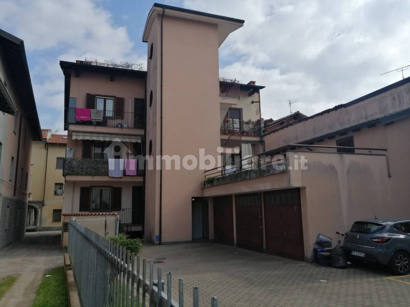 Trilocale via Giuseppe Garibaldi 43, Centro, Trecate