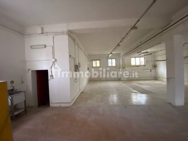 Laboratorio in Vendita