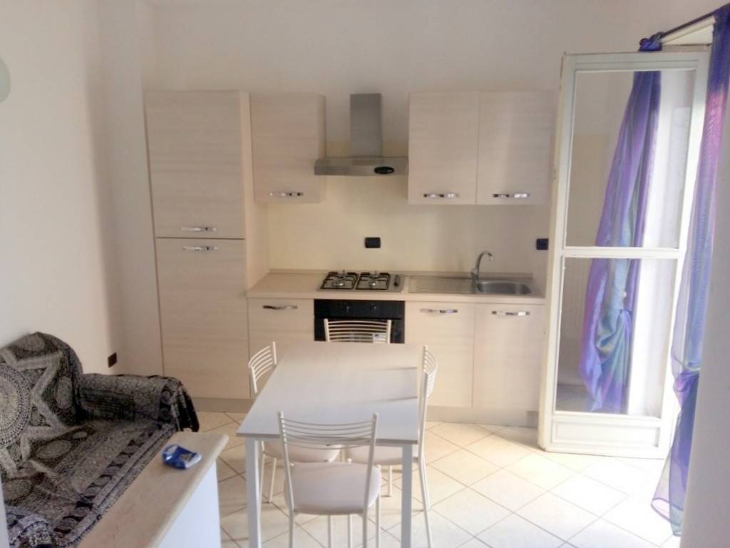 Affitto Appartamento Santhià. Bilocale in Vicinanze Stazione Fs. Buono ...