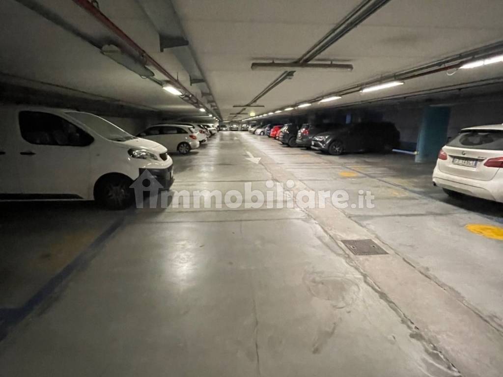 Posto auto - moto piazza dell'Otto Agosto, Bologna, rif. 101639765 ...