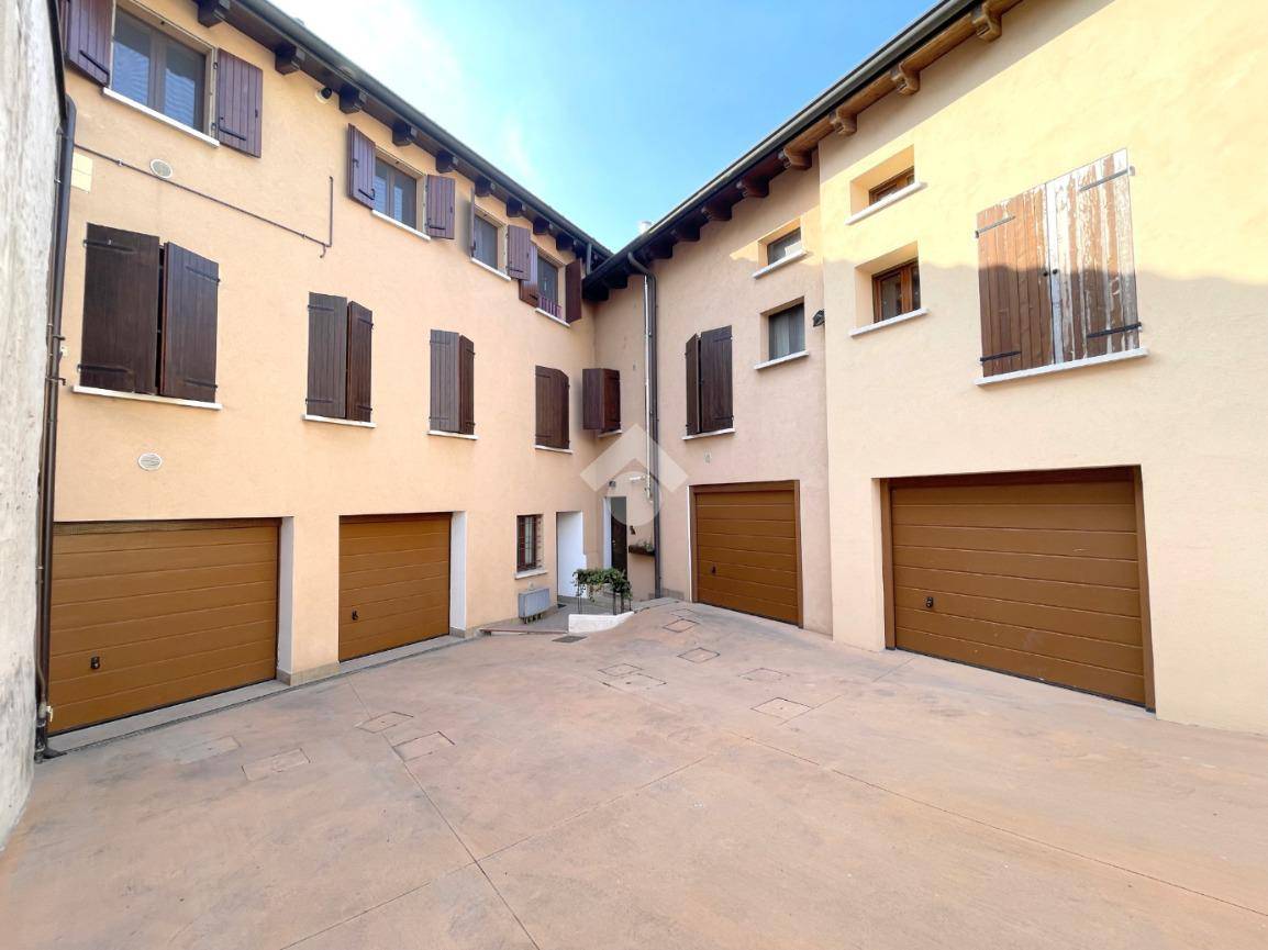 Trilocale via 1848, Centro, Volta Mantovana