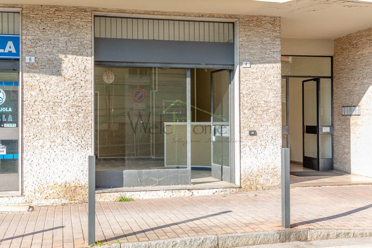 Locale commerciale in Vendita