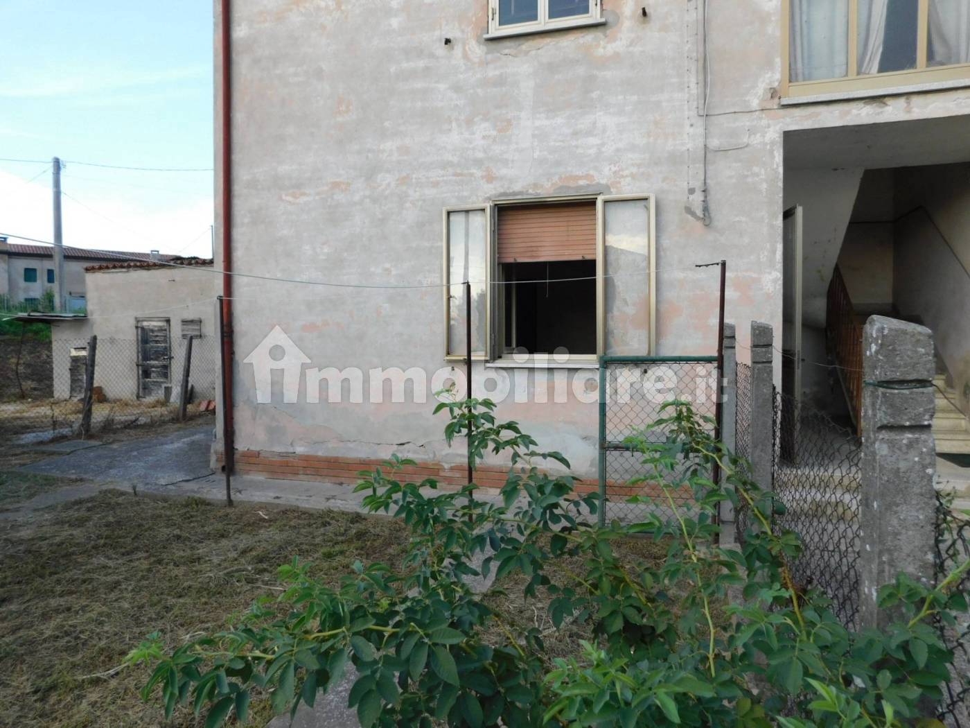 Trilocale da ristrutturare, piano terra, Centro, Villadose