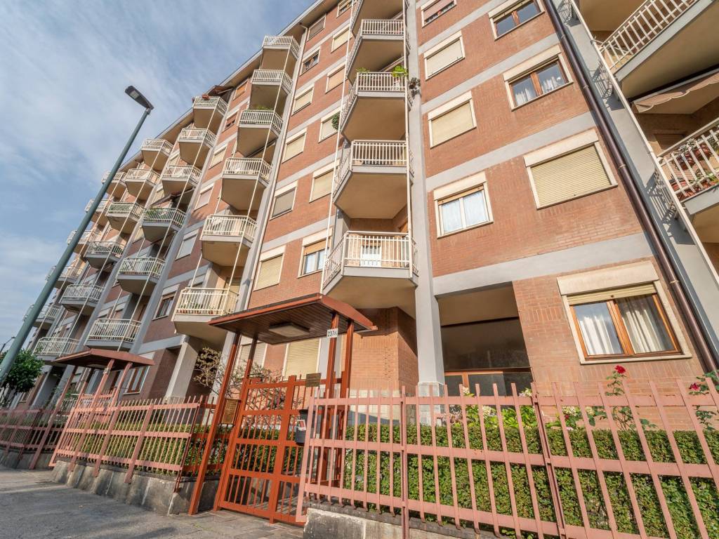 Vendita Appartamento Torino. Trilocale in via Filadelfia 237. Piano ...