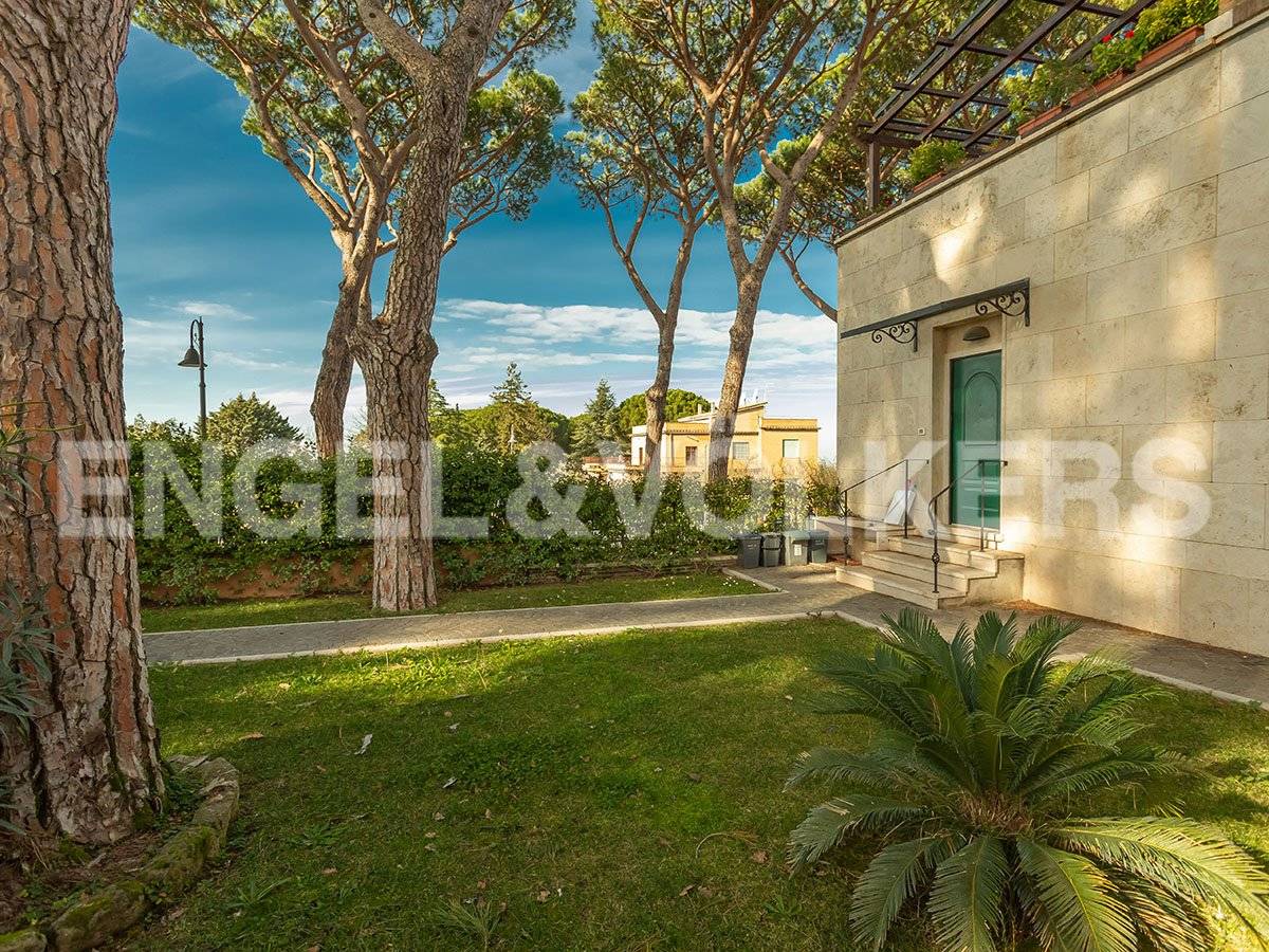 Trilocale via dei Laghi, Belvedere, Grottaferrata