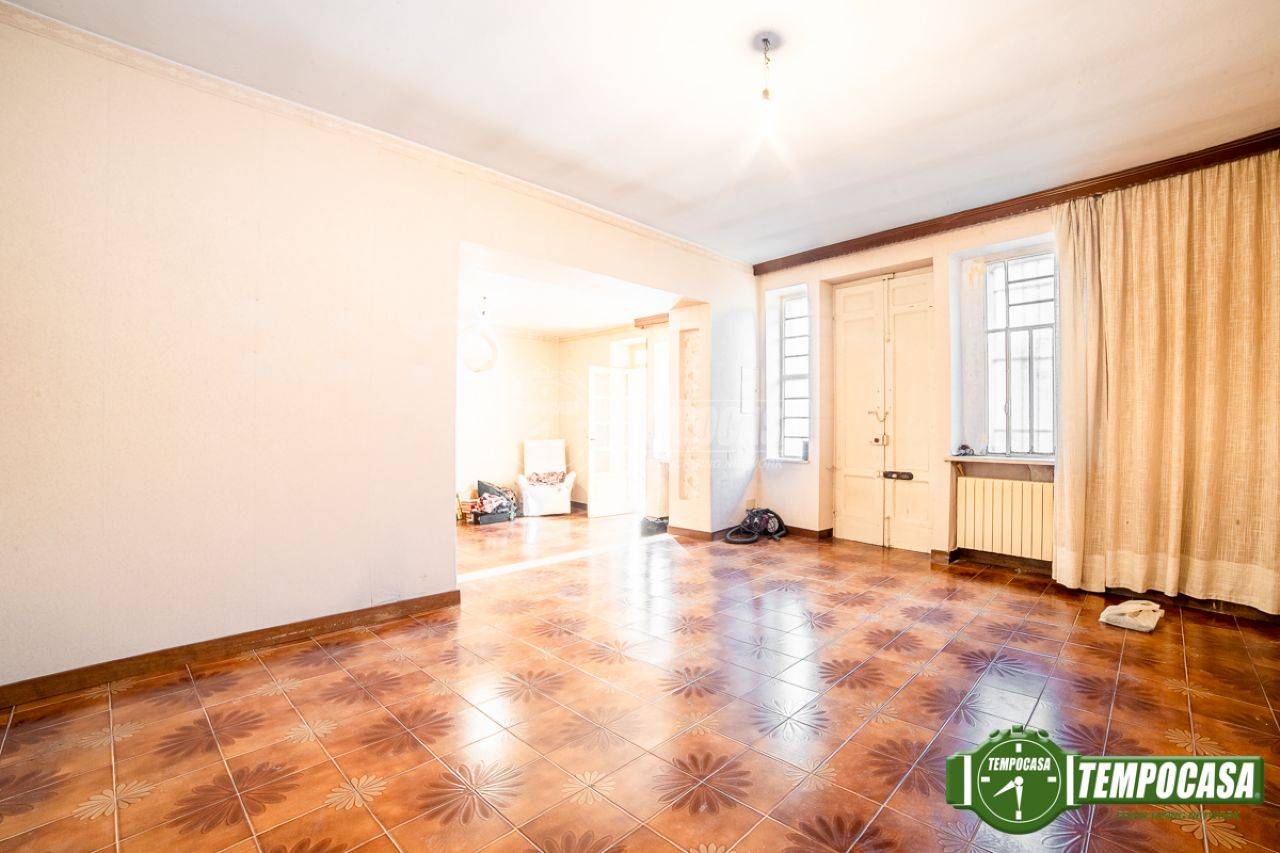 Trilocale via Giuseppe Garibaldi, Centro, Codevilla