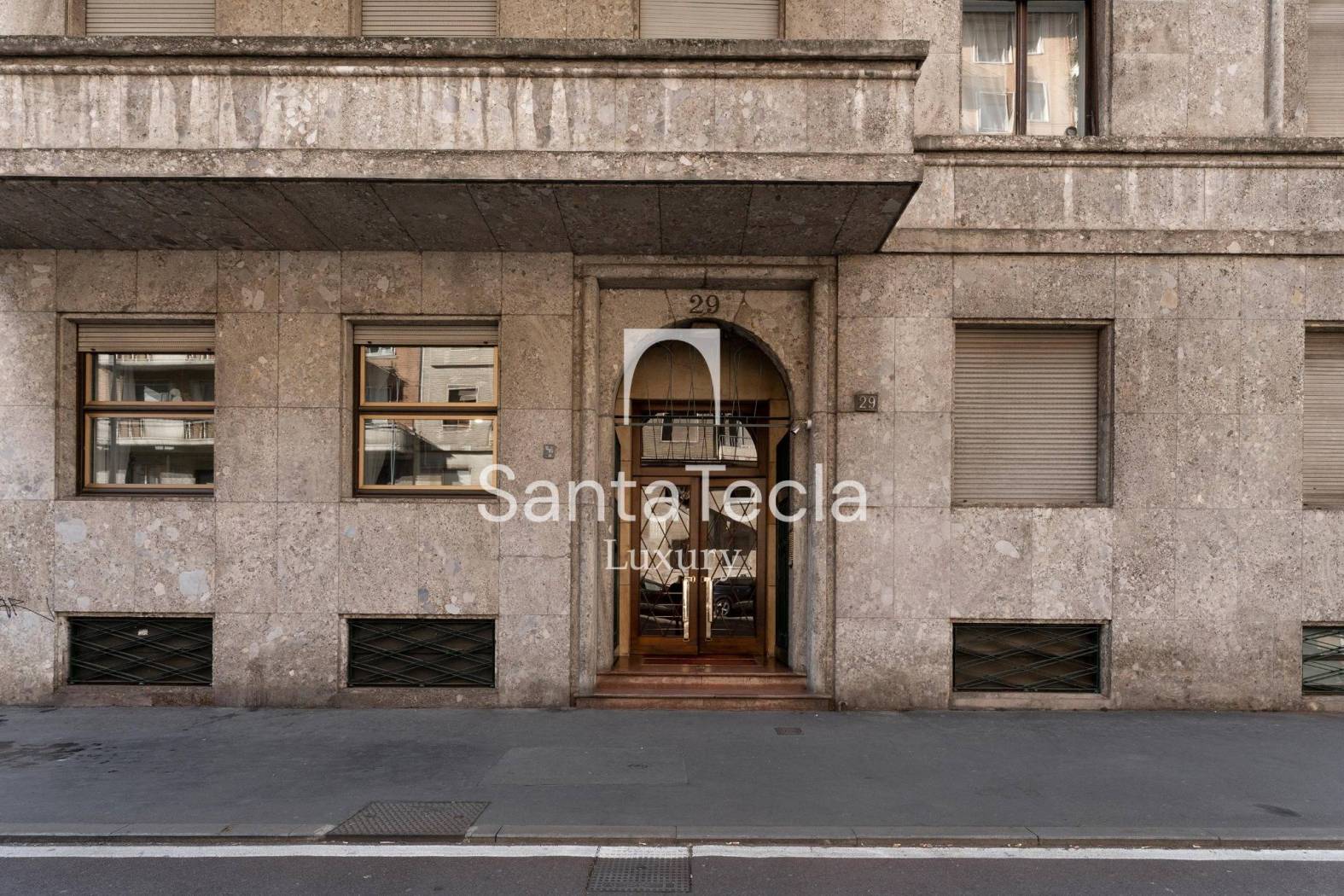 Trilocale viale Tunisia, Porta Venezia, Milano