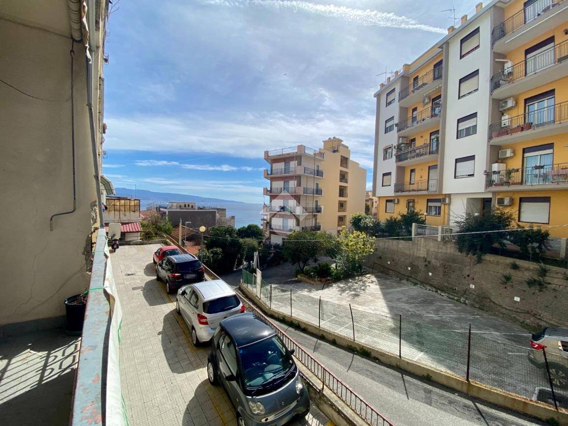 Quadrilocale salita Catena 22, Litoranea - Panoramica, Messina