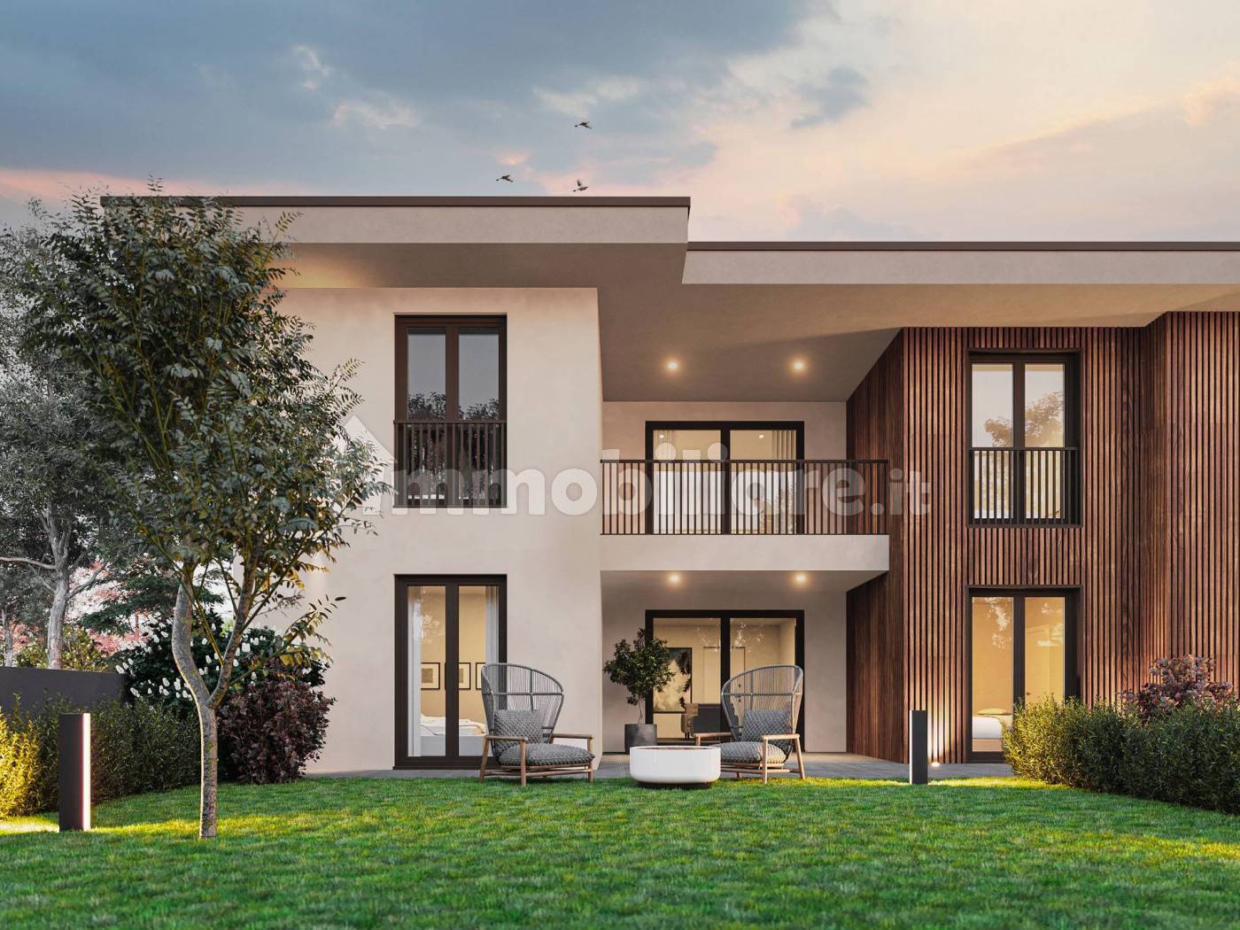 Trilocale via Santa Maria di Loreto 13, Centro, Merate