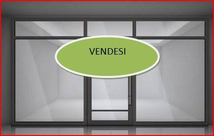 Locale commerciale in Vendita