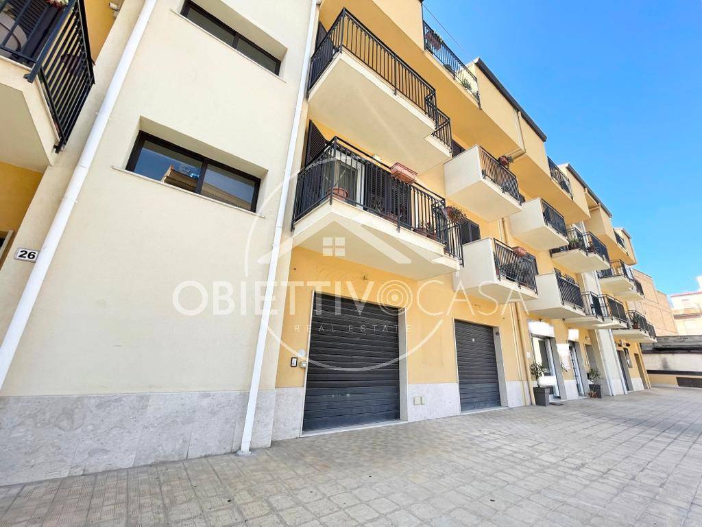 Locale commerciale in Vendita