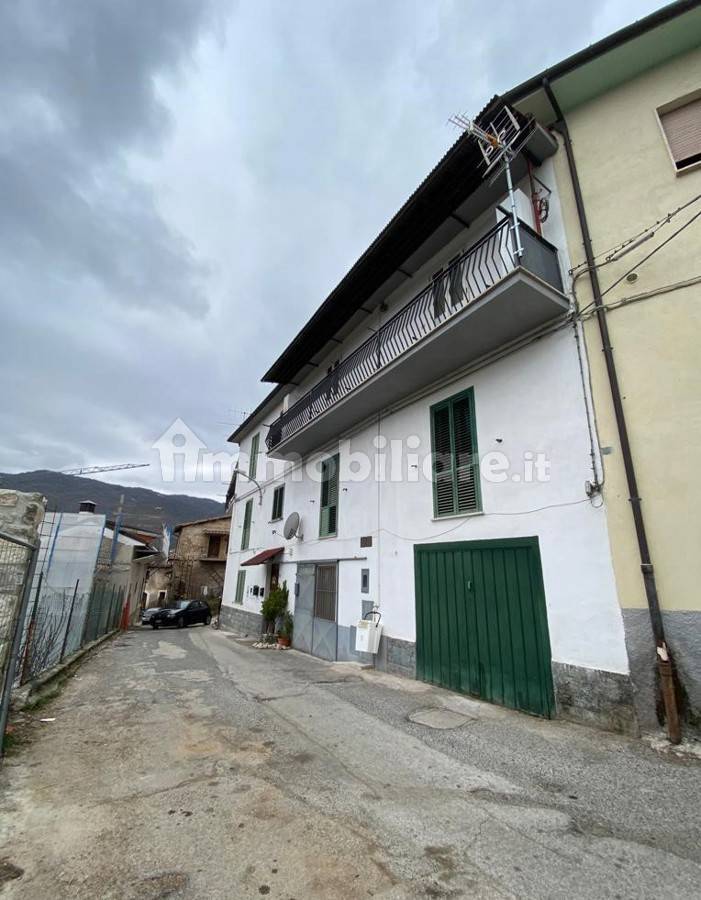 Trilocale via del Peschio, 20, Coppito - Preturo, L'Aquila