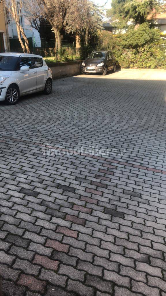 Posto auto - moto in Vendita