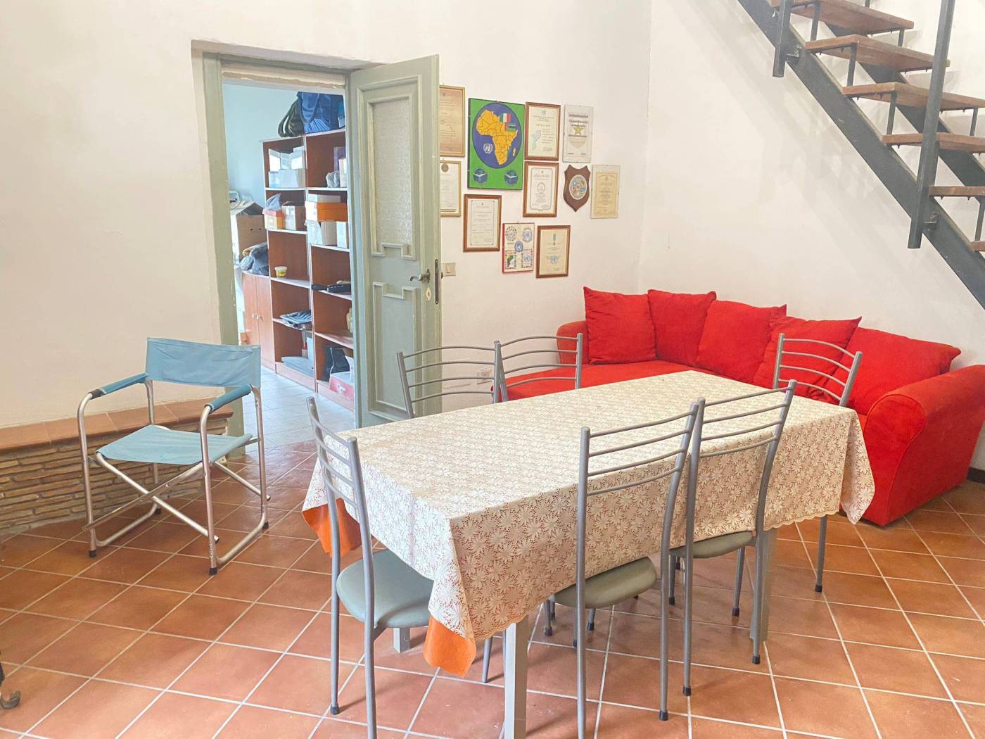 Appartamento via Raffaello 28, Centro, Caprarola