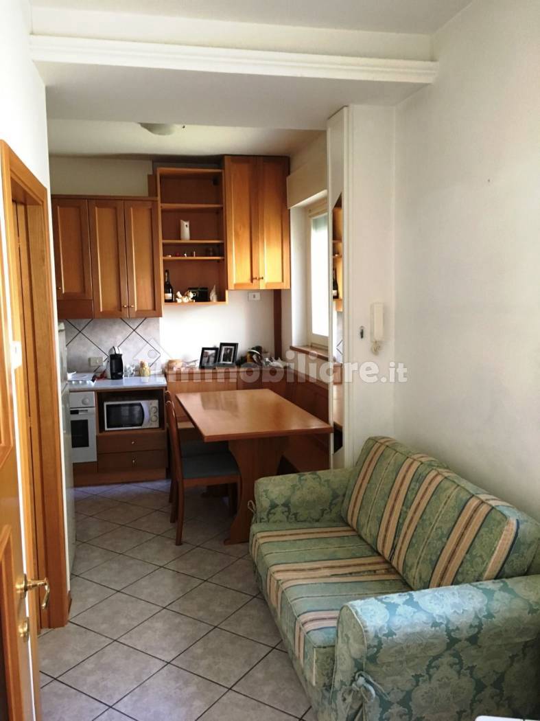 Bilocale buono stato, piano terra, Centro, San Severino Marche