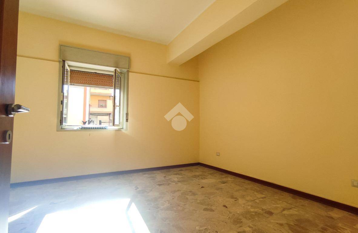 Trilocale via francesco crispi 428, Alì Terme