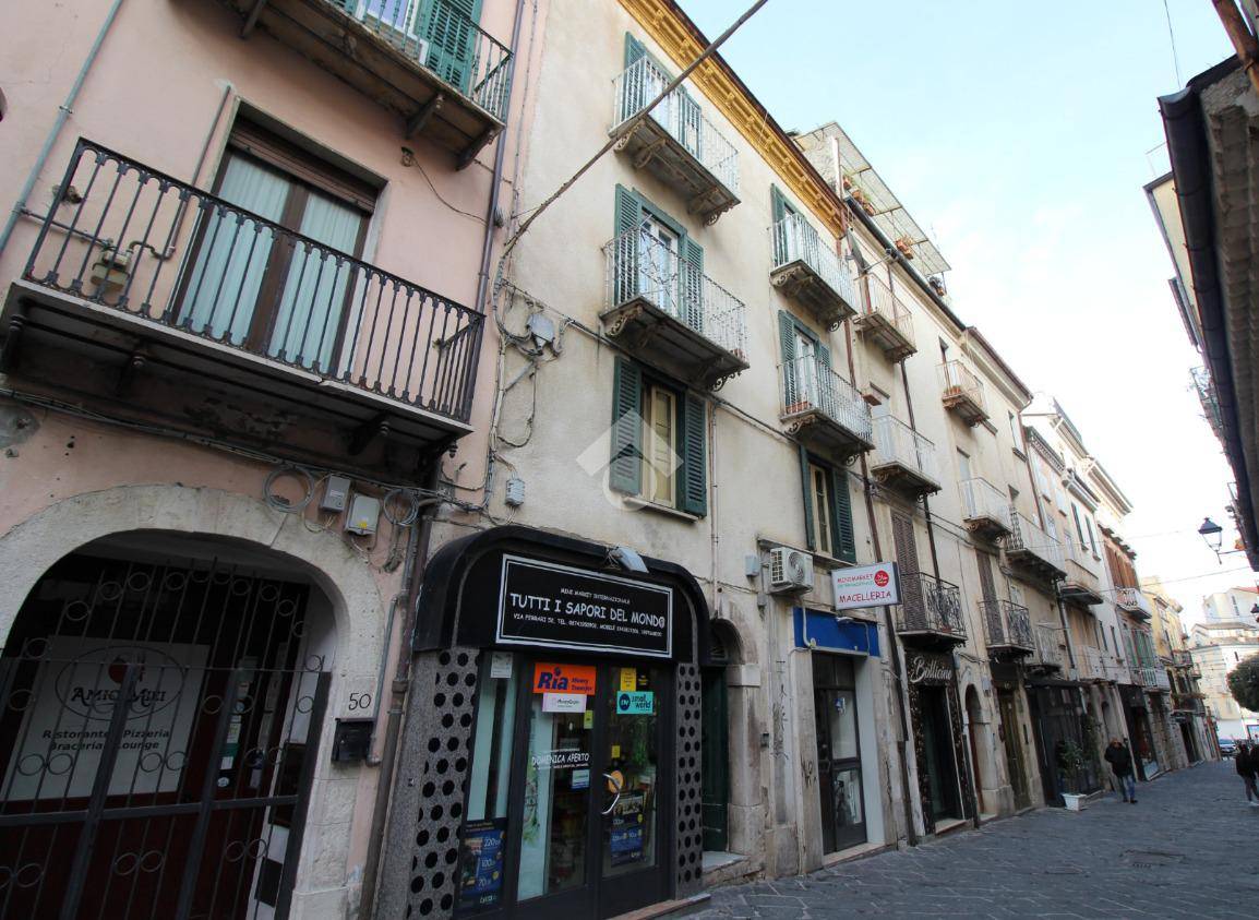 Trilocale via Ferrari 60, Centro Storico, Campobasso