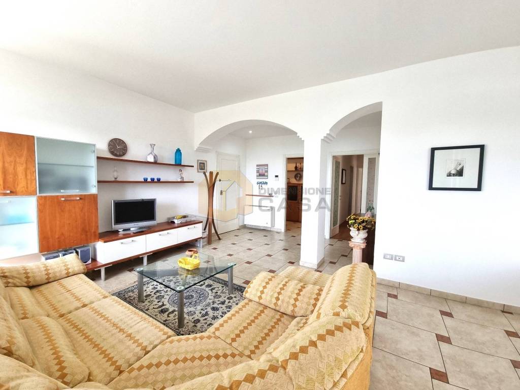 Vendita Appartamento in viale Alfredo Belluomini 20. Viareggio. Ottimo ...