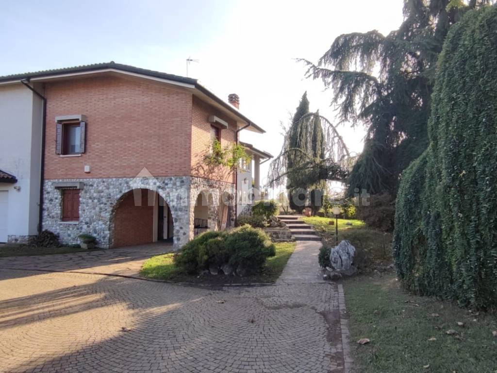 Vendita Villa unifamiliare in via Pontebbana Tricesimo. Buono stato ...