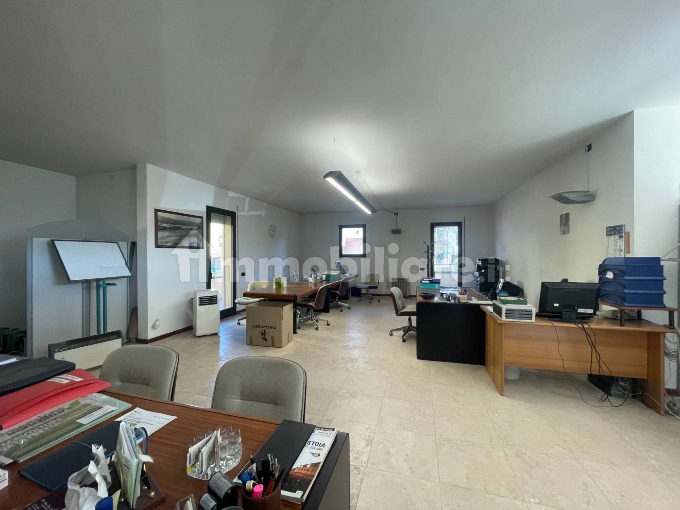 Locale commerciale in Vendita