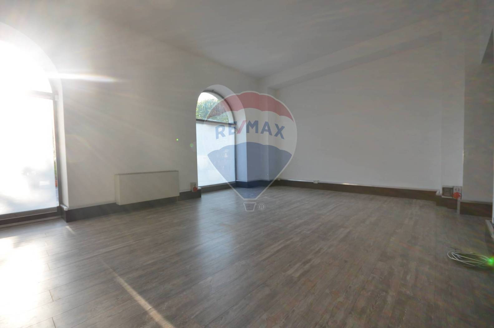 Locale commerciale in Vendita