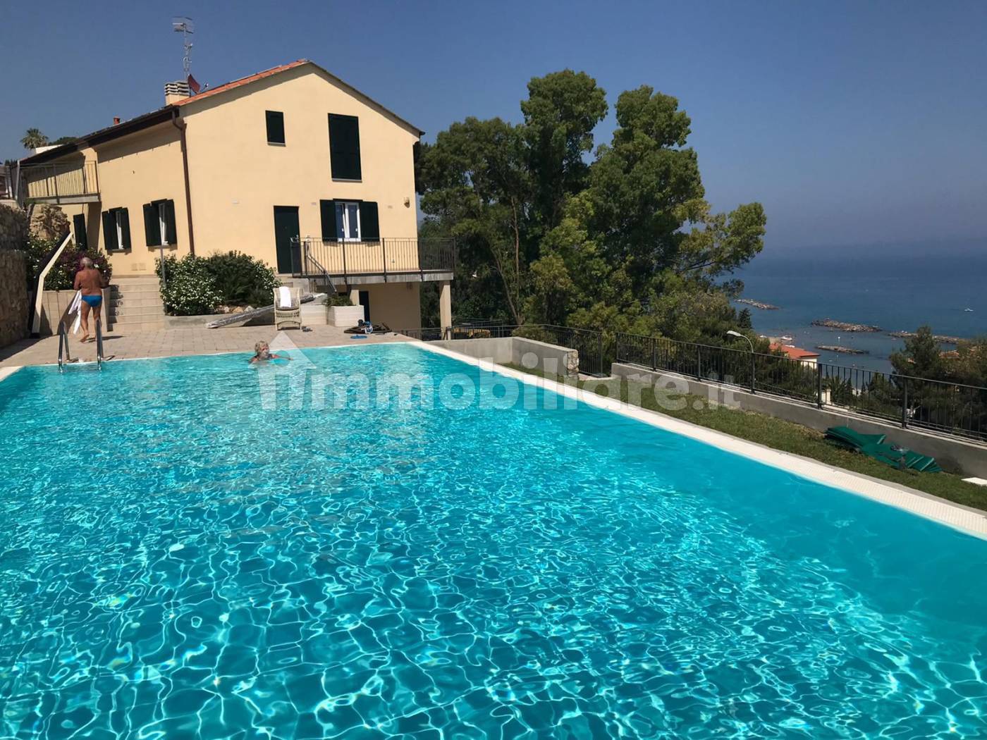 Quadrilocale via Lungomare 60, Centro, Taggia