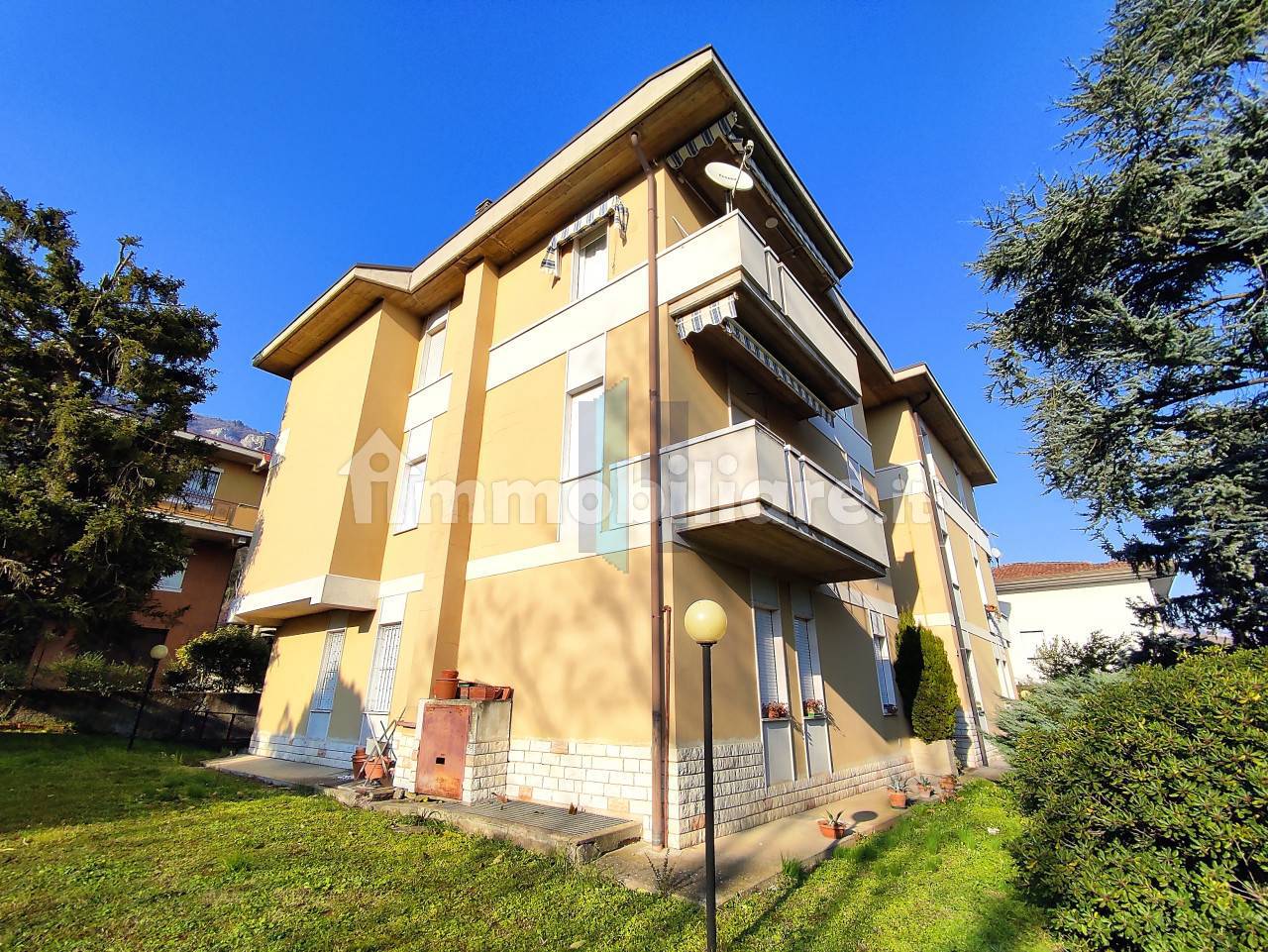 Trilocale via Cavour, Centro, Botticino