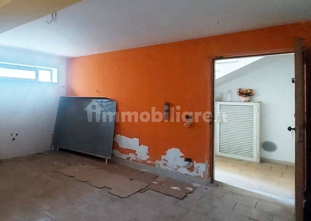 Trilocale via Rotabile 50, Centro, Formia