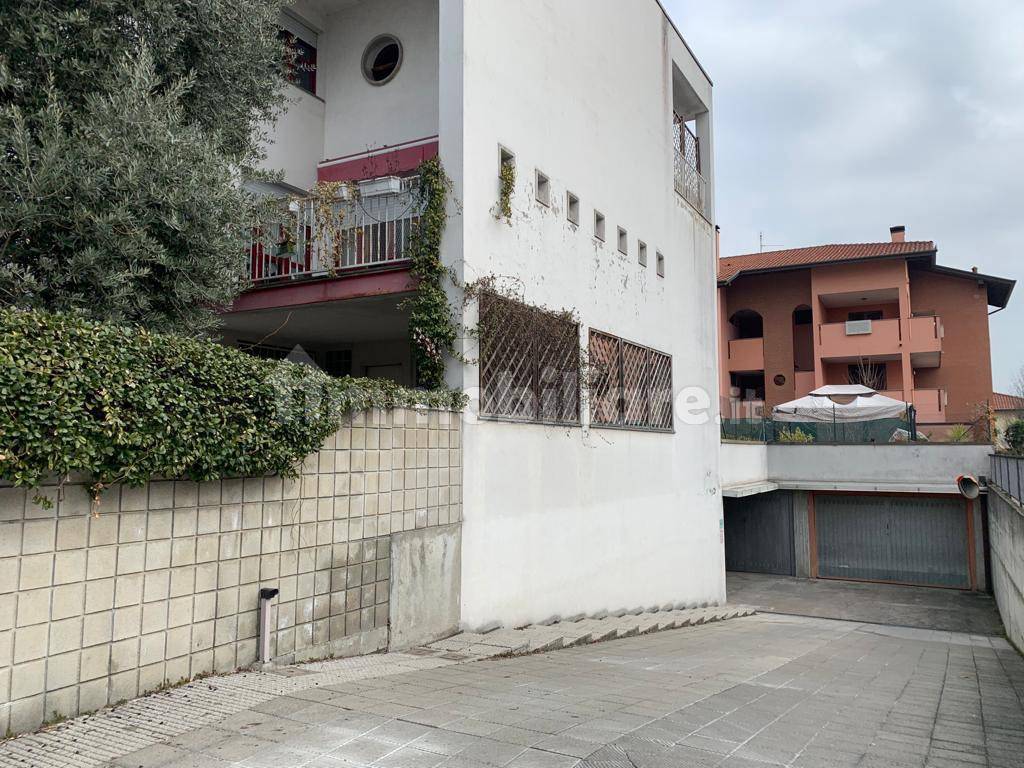 Garage - Box in Vendita