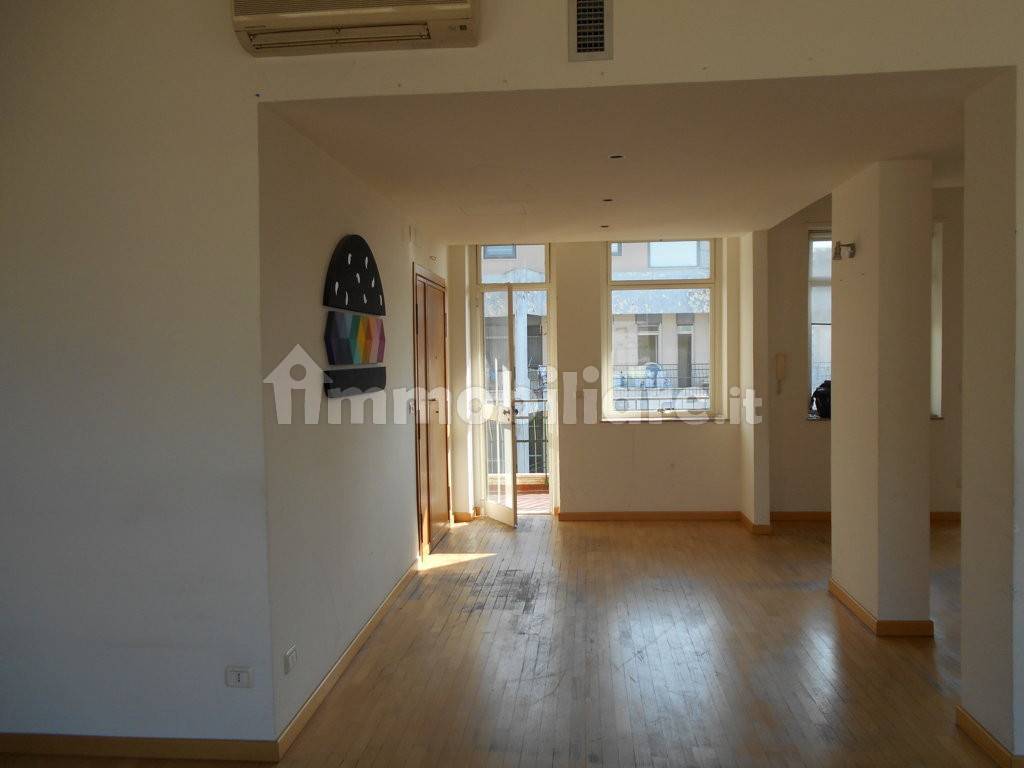 Appartamento via Luigi Rizzo 18, Corso Sicilia - Fiera, Catania