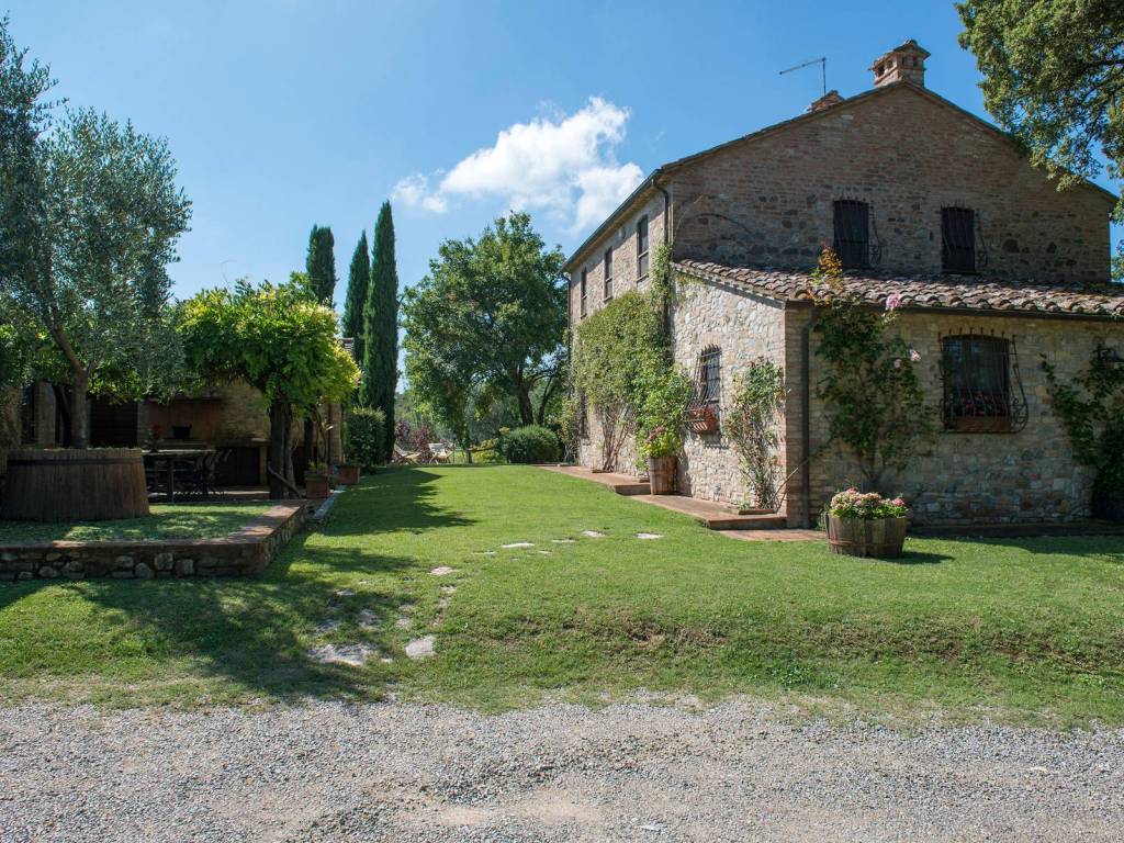Vendita Casale in Strada di Salci Città della Pieve. Ottimo stato, 455 ...