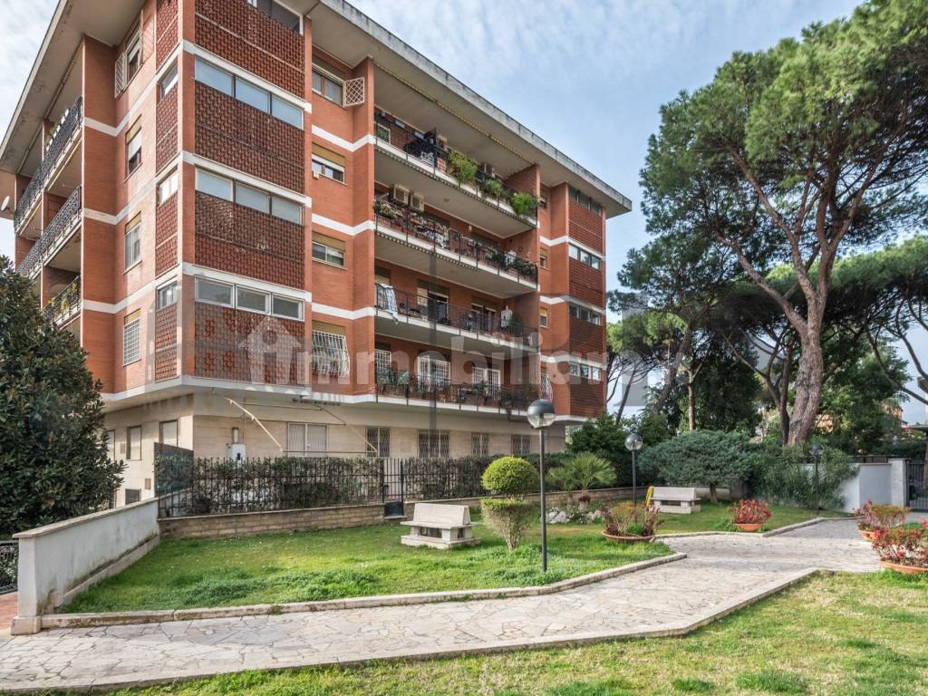 Vendita Appartamento Roma. Bilocale in via Marcello Garosi 98. Da ...