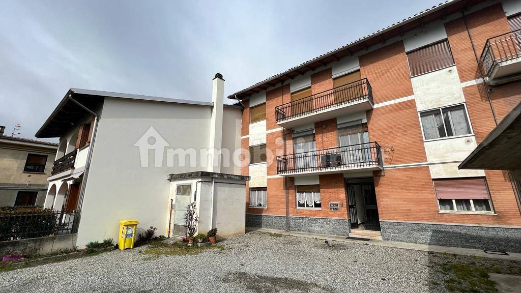 Trilocale via Bard 24, Montalto Dora