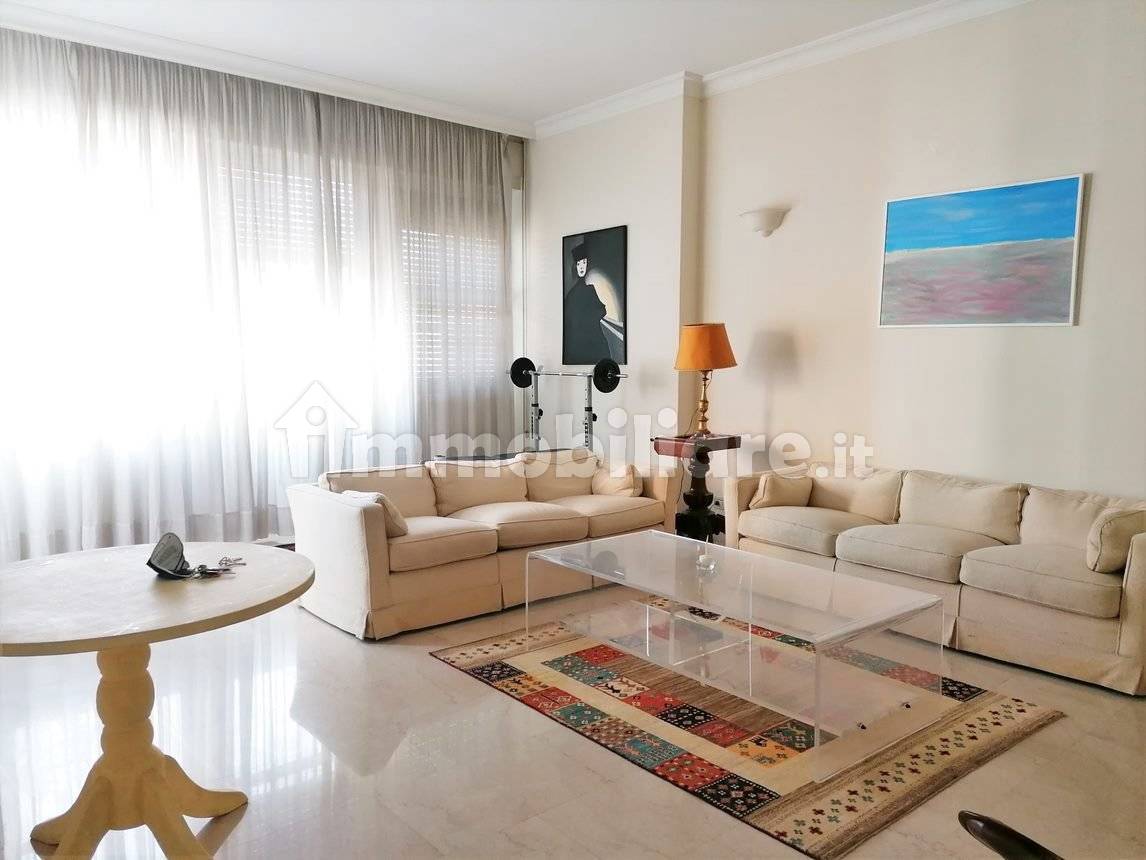 Bilocale via Giuseppe Vigoni, Ticinese, Milano